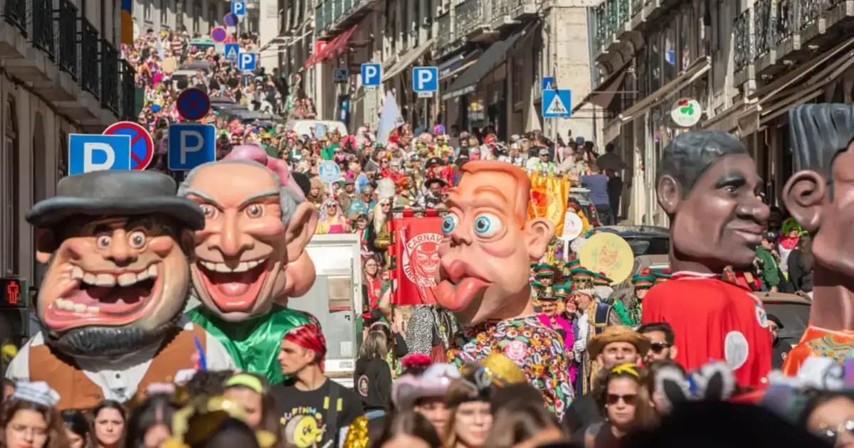 No Carnaval prevê-se céu nublado e chuva fraca em Portugal continental